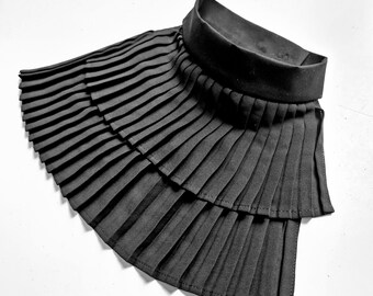 Court Bib With Folds. Court Bib With Jabot. Lawyer Neck. Lawyer Jabot ...