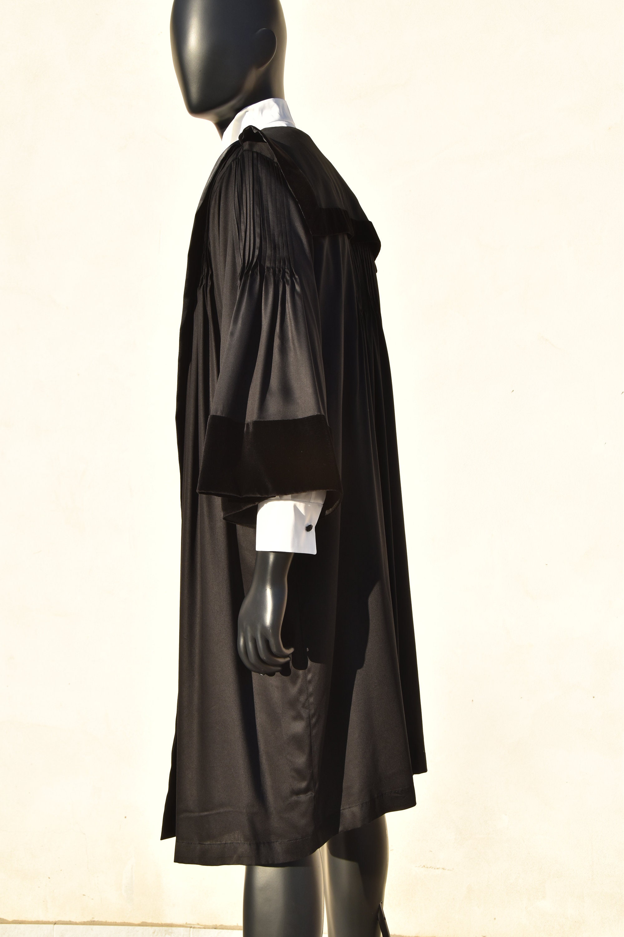 Lawyer Uniform Formed by a Gown and a Shirt for Magistrates, Judges ...