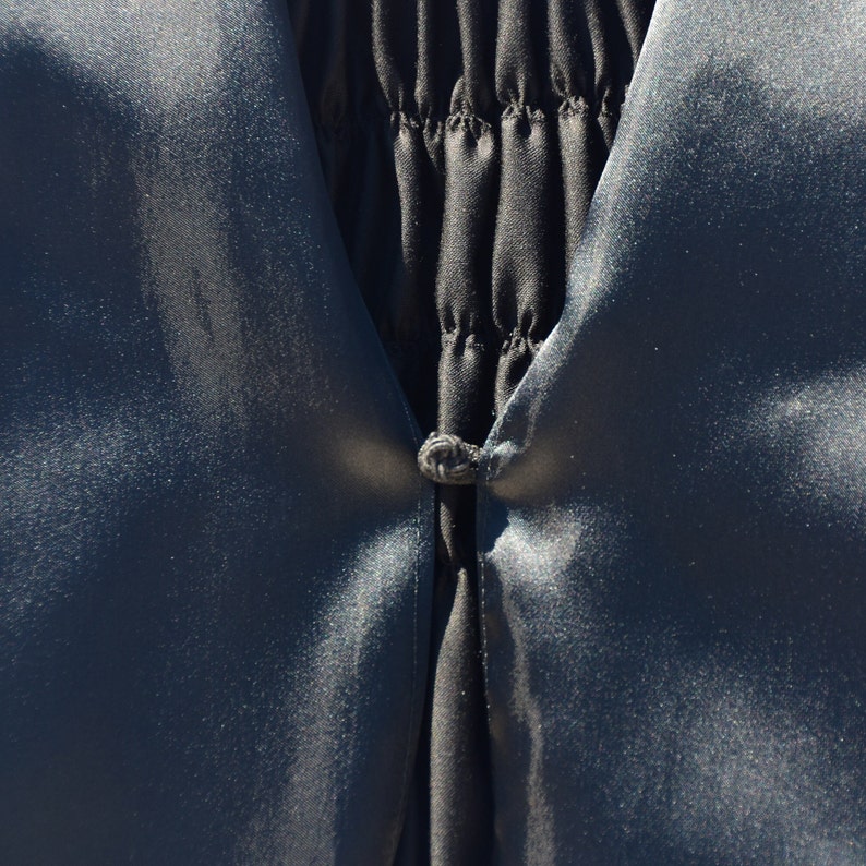 Lawyer Robe With Folds. Dress Lawyers. Dress for Graduation in Law and ...