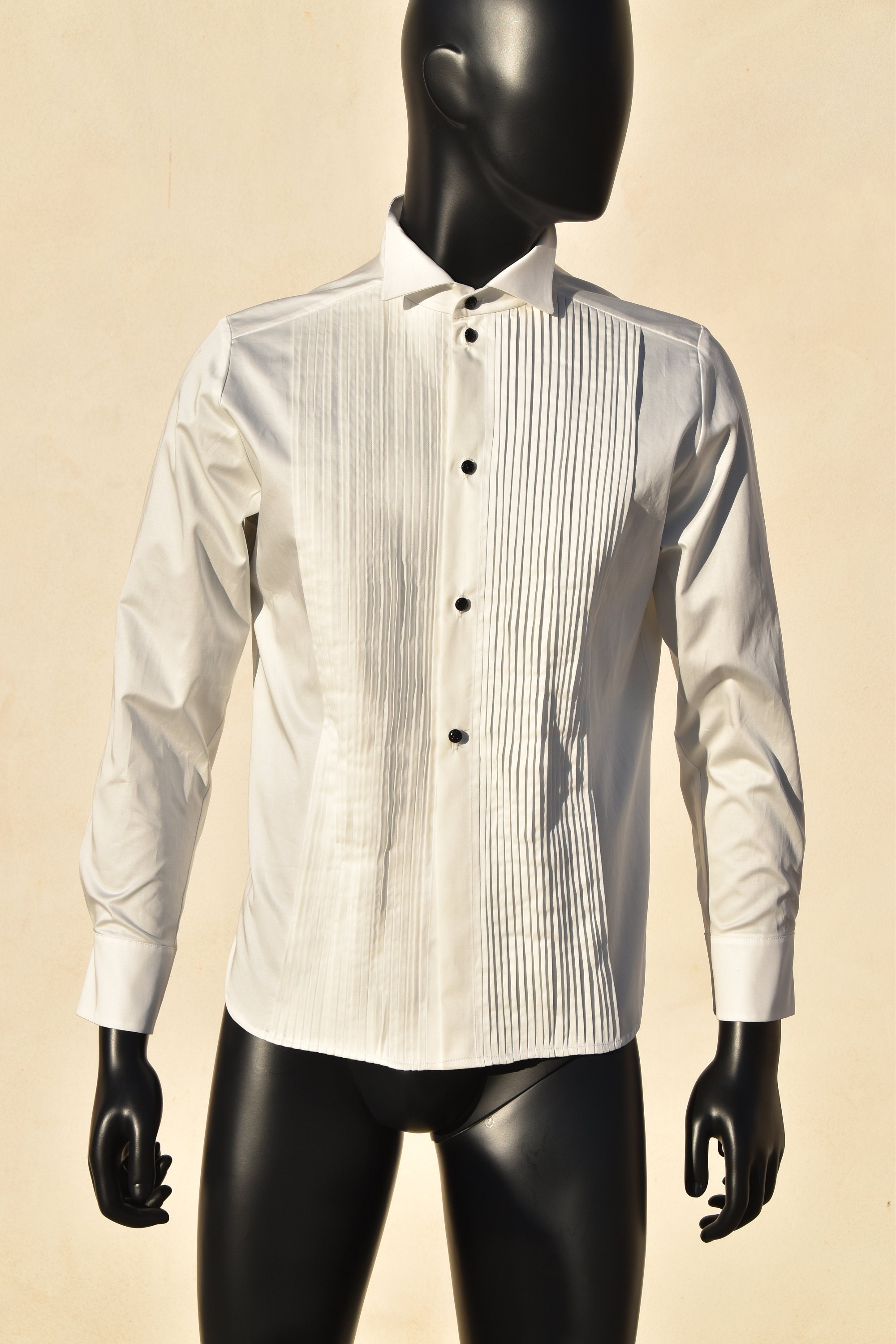 Lawyer Uniform Formed by a Gown and a Shirt for Magistrates, Judges ...