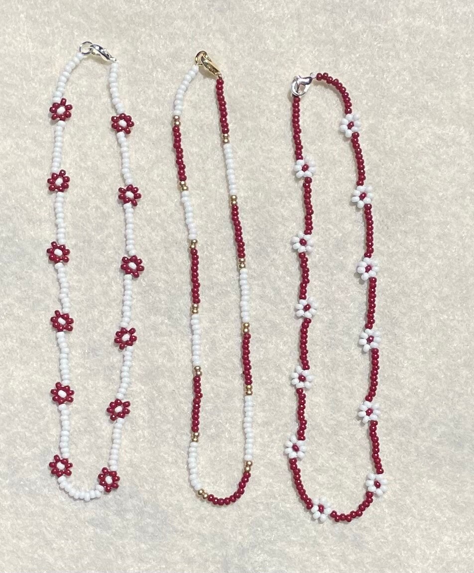 Umass-university of Massachusetts -amherst Inspired Colors-daisy Bead ...