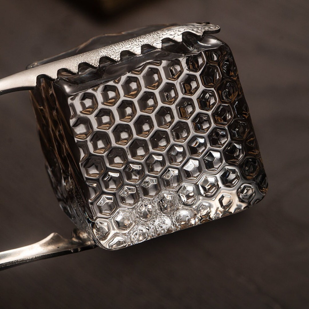 A Variety of Design Combinations Honeycomb Design for Ice Cube Whiskey ...