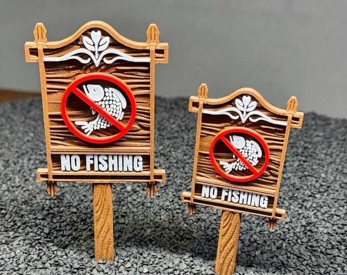 Fish in Aquarium Swimming Wreath Sign, Under Water Fish Tank Wall Art ...