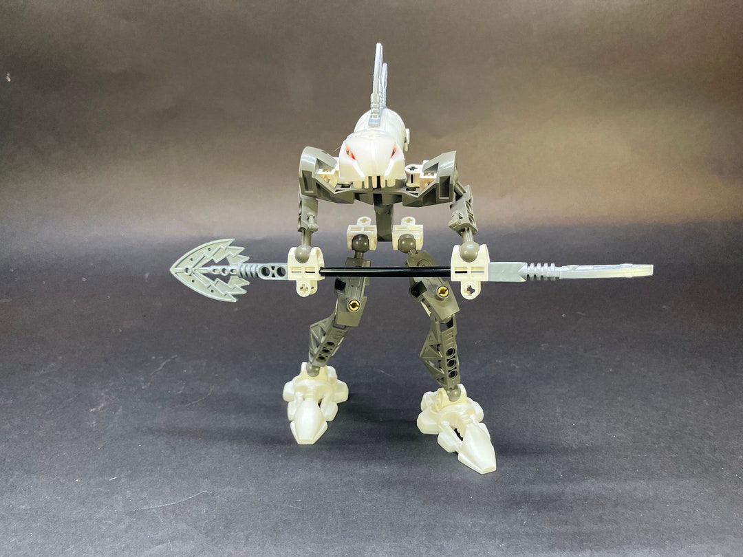 Bionicles Buildable Toy : Rahkshi Kurahk. 8588. Figure Only. No Kraata ...