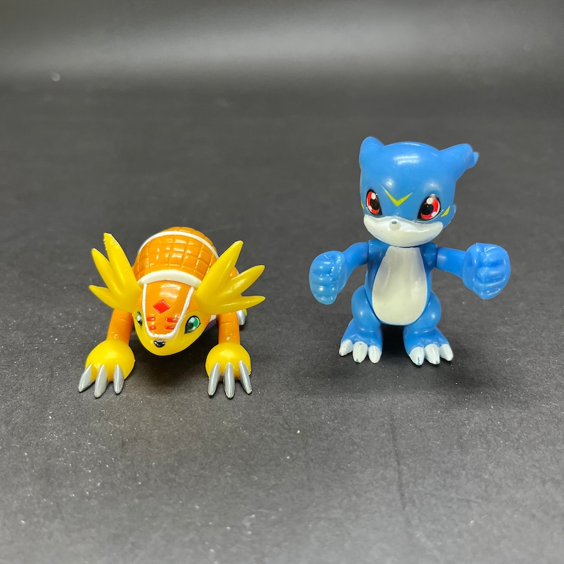 2 Vintage Digimon Action Figures: Armadillomon and Veemon - Etsy