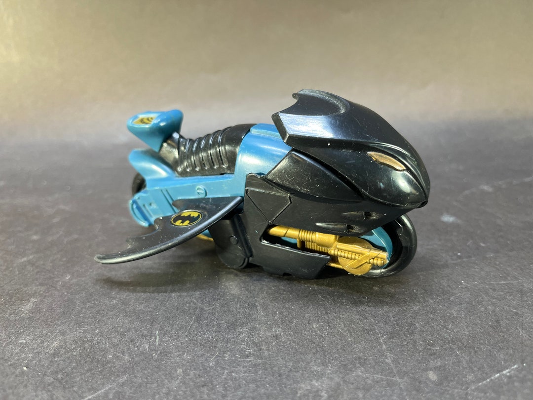 Batman the Dark Knight Collection : Batcycle With Rapid Action Rockets ...