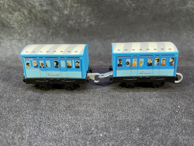 Thomas & Friends, Trackmaster : Winged Thomas With Annie and Clarbel ...