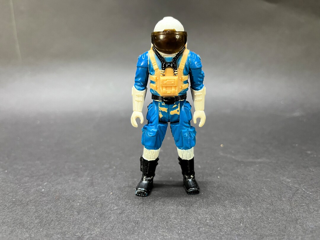 Robotix Action Figure : Space Commander X Pilot With Visor. Milton ...