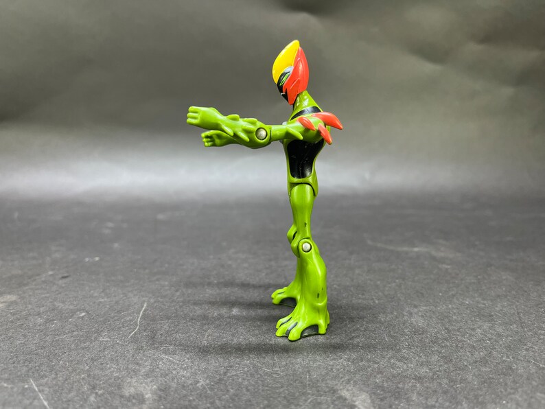 Ben 10 Action Figure: Swampfire. 3.75 Inches. - Etsy