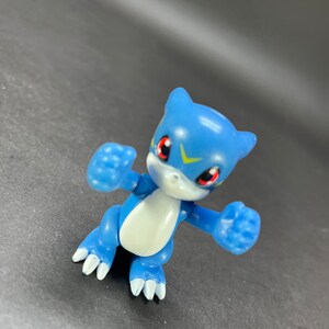 2 Vintage Digimon Action Figures: Armadillomon and Veemon, Bandai 2000 ...