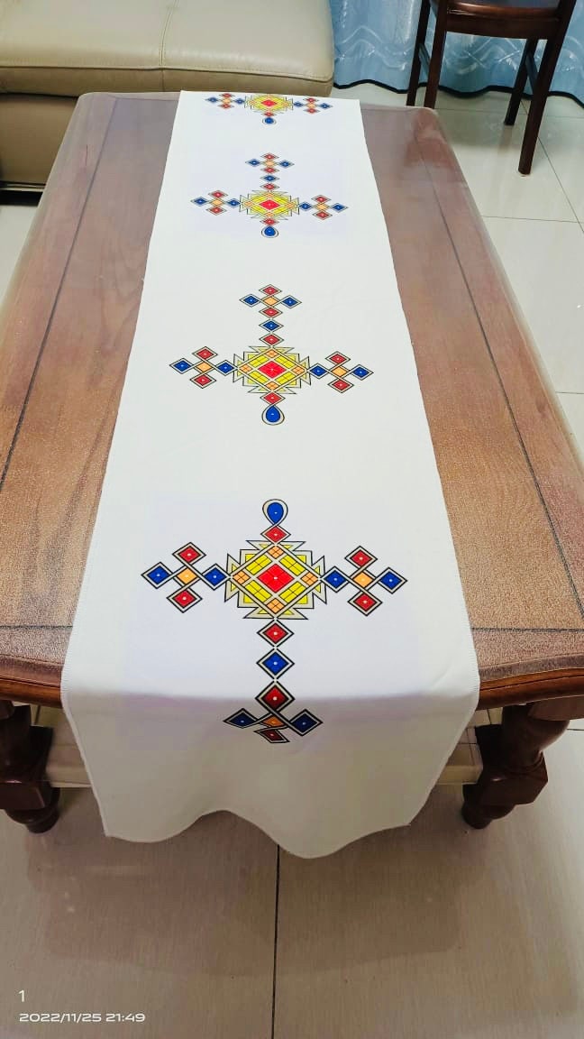 KIDDY DESIGN Traditional Cross Table Runner - Etsy