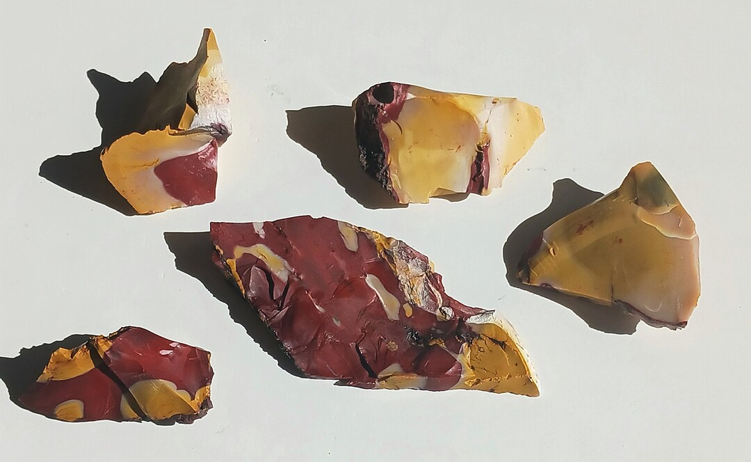 AAA Grade Mookaite Rough. Great Color, Takes a Hard Polish. This is an ...