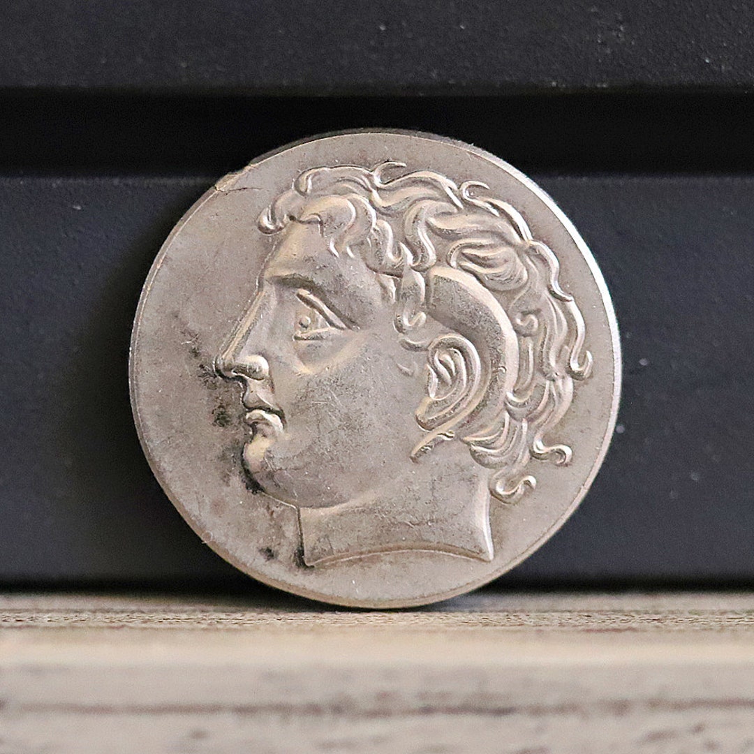 308-277 BC Ancient Greek Coin Apollo-carneius With Horn - Etsy