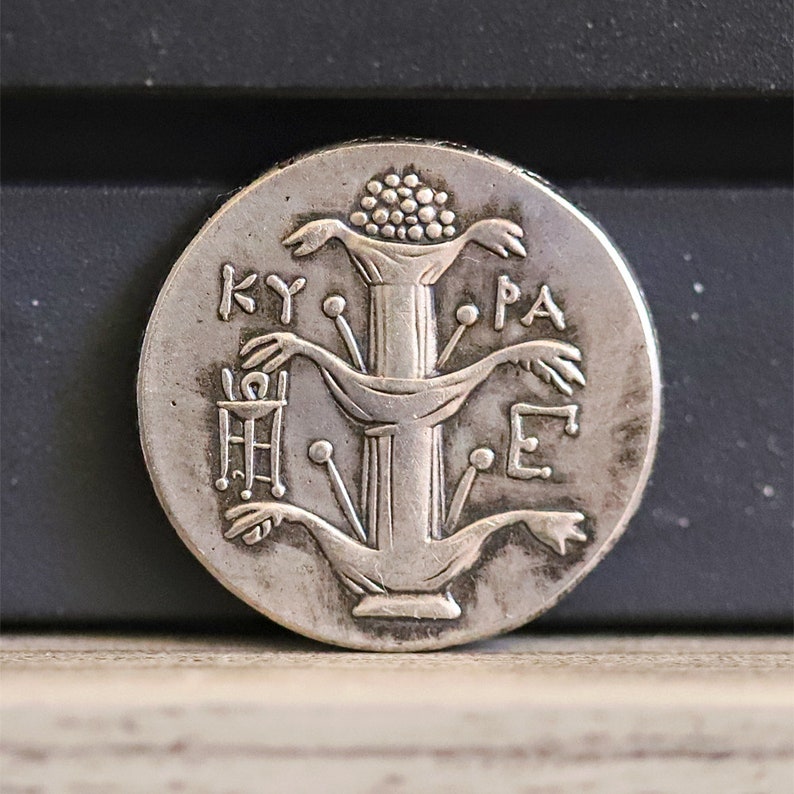 308-277 BC Ancient Greek Coin Apollo-carneius With Horn - Etsy