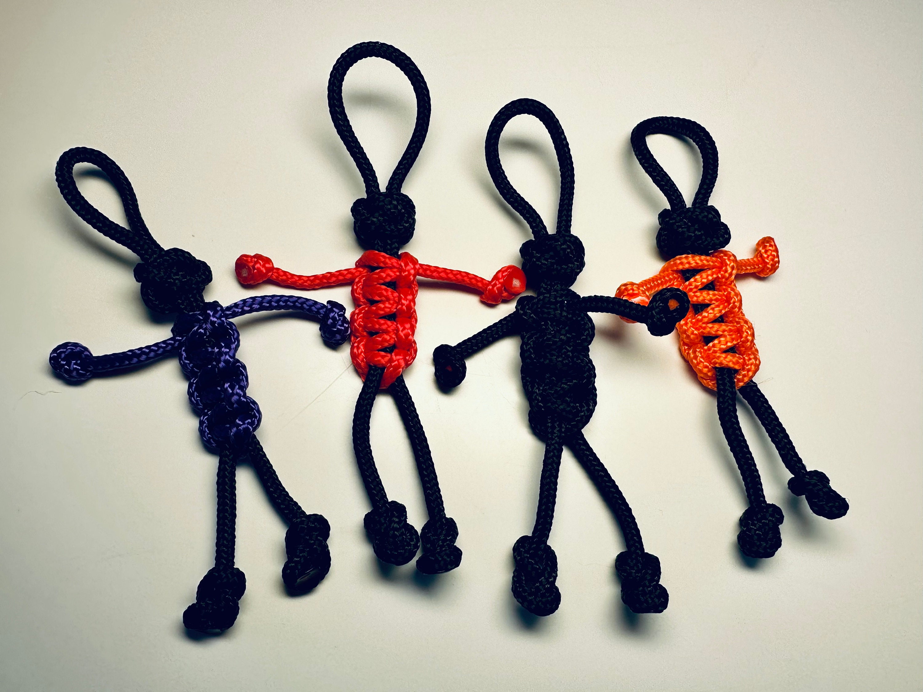 Set of 4 Paracord People Keychain/keyring/zip - Etsy