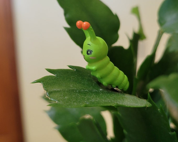 Magnetic Plant Safe Caterpillar Worm Pin. Sits on Plant Leaves Secured ...