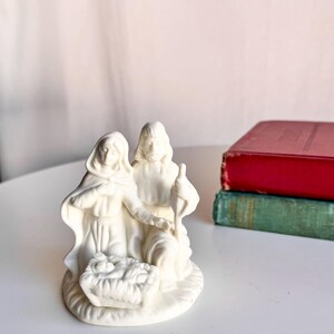 Vintage White Ceramic or Porcelain Nativity Scene/ Mary , Joseph, Baby ...