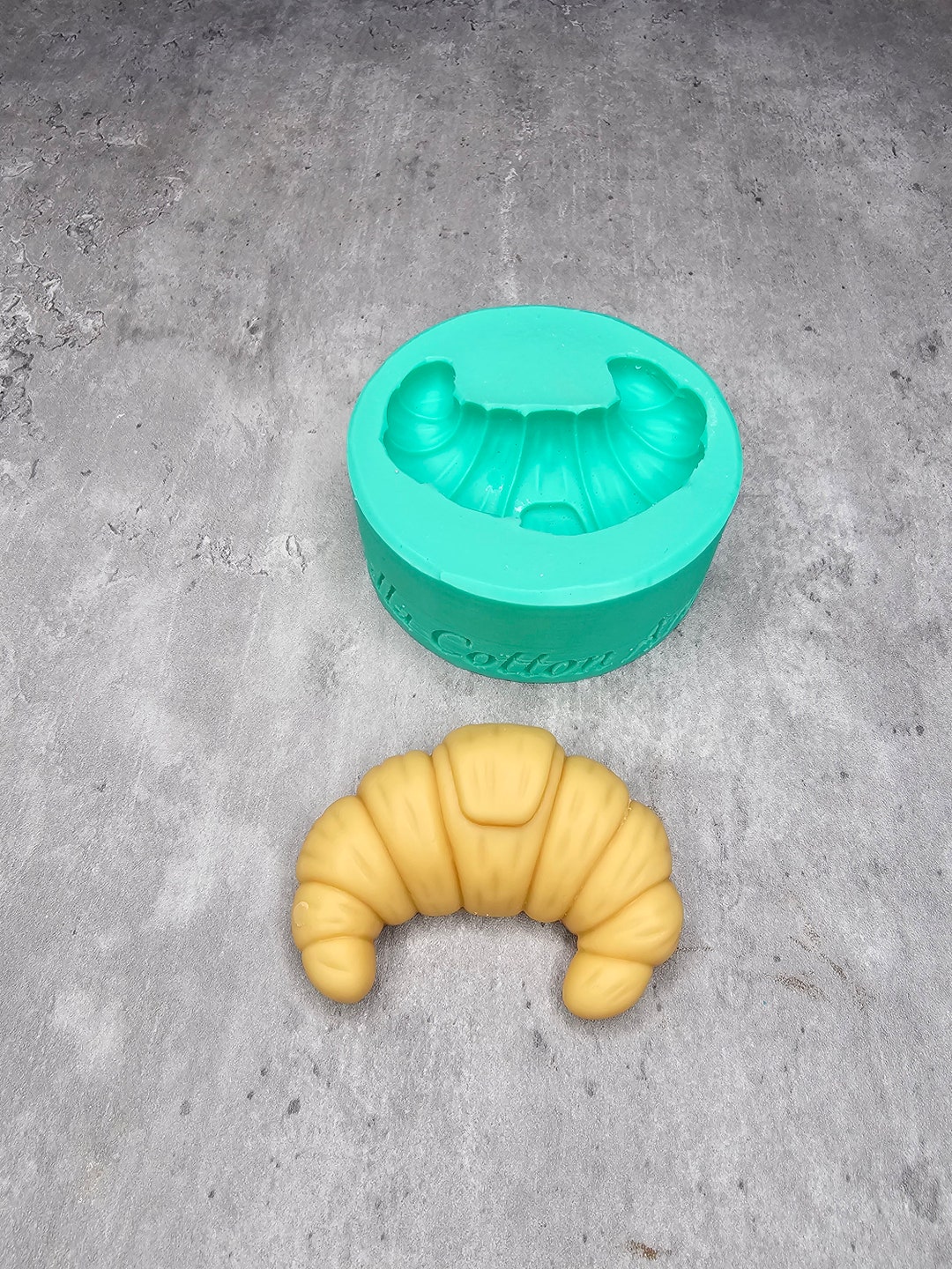 Small Croissant 1-cavity Silicone Mold for Wax Melt Making, Candle ...