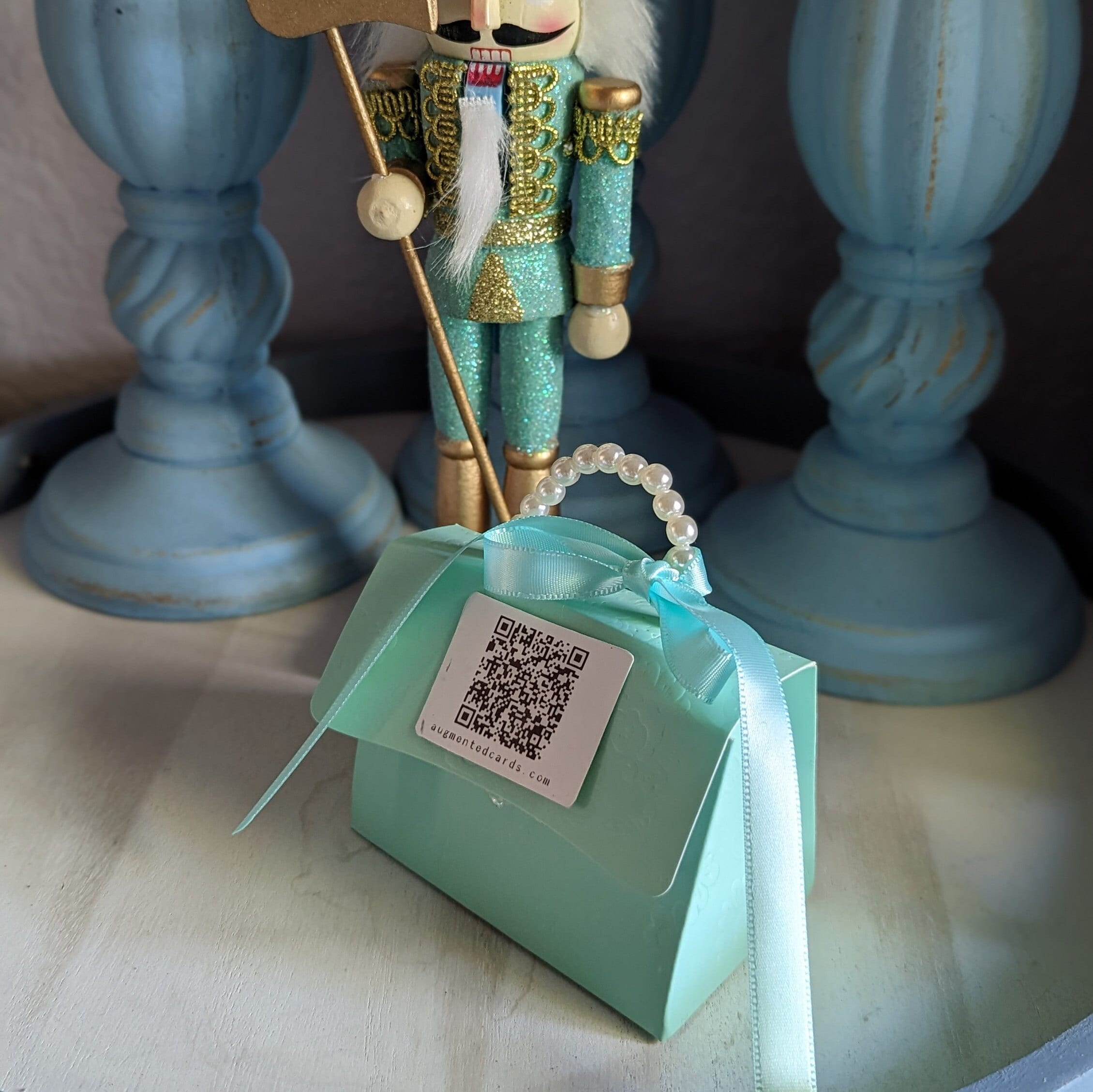 Classy Gift Bag With Pearl Handle and Personalized Video Message - Etsy