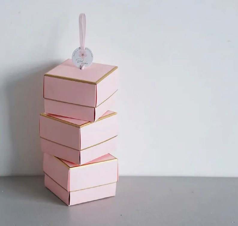 Classy & Fun Gift Box With a 3D Flower - Etsy