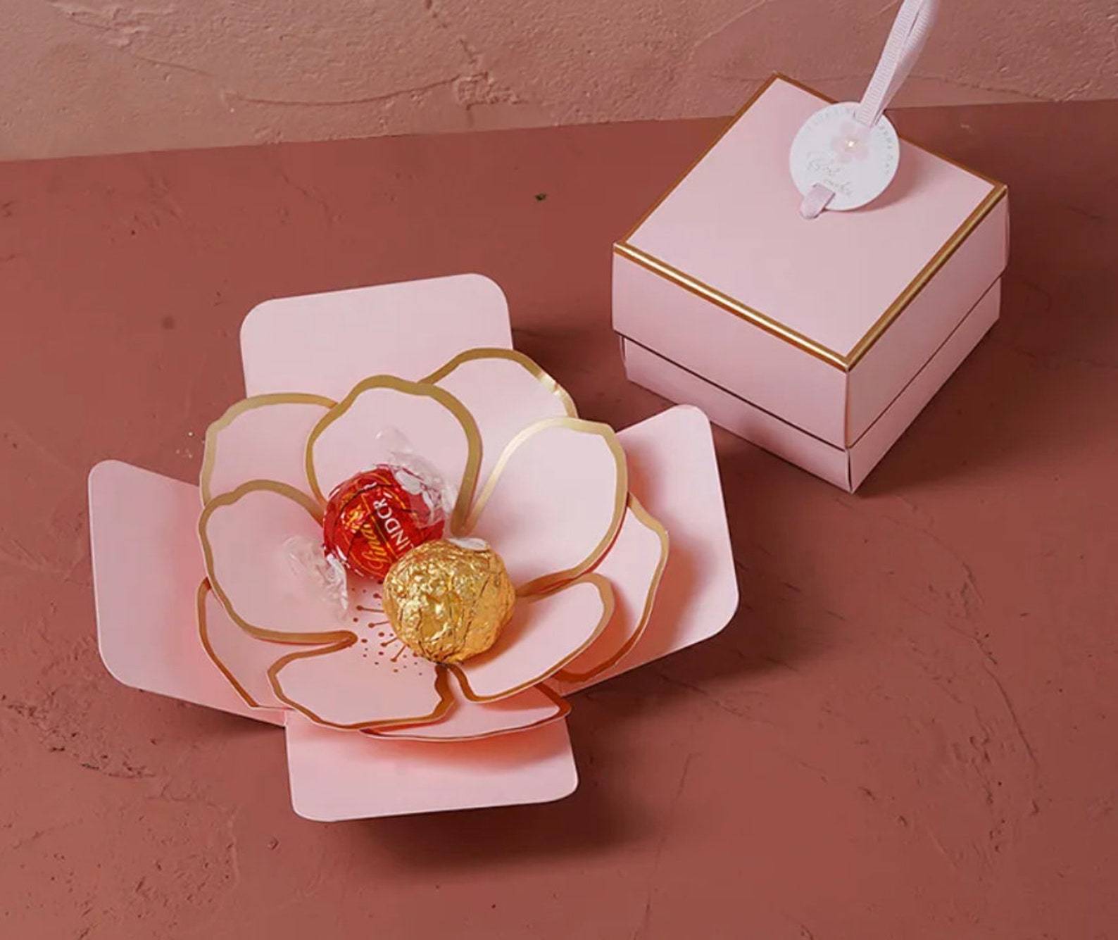 Classy & Fun Gift Box With a 3D Flower - Etsy