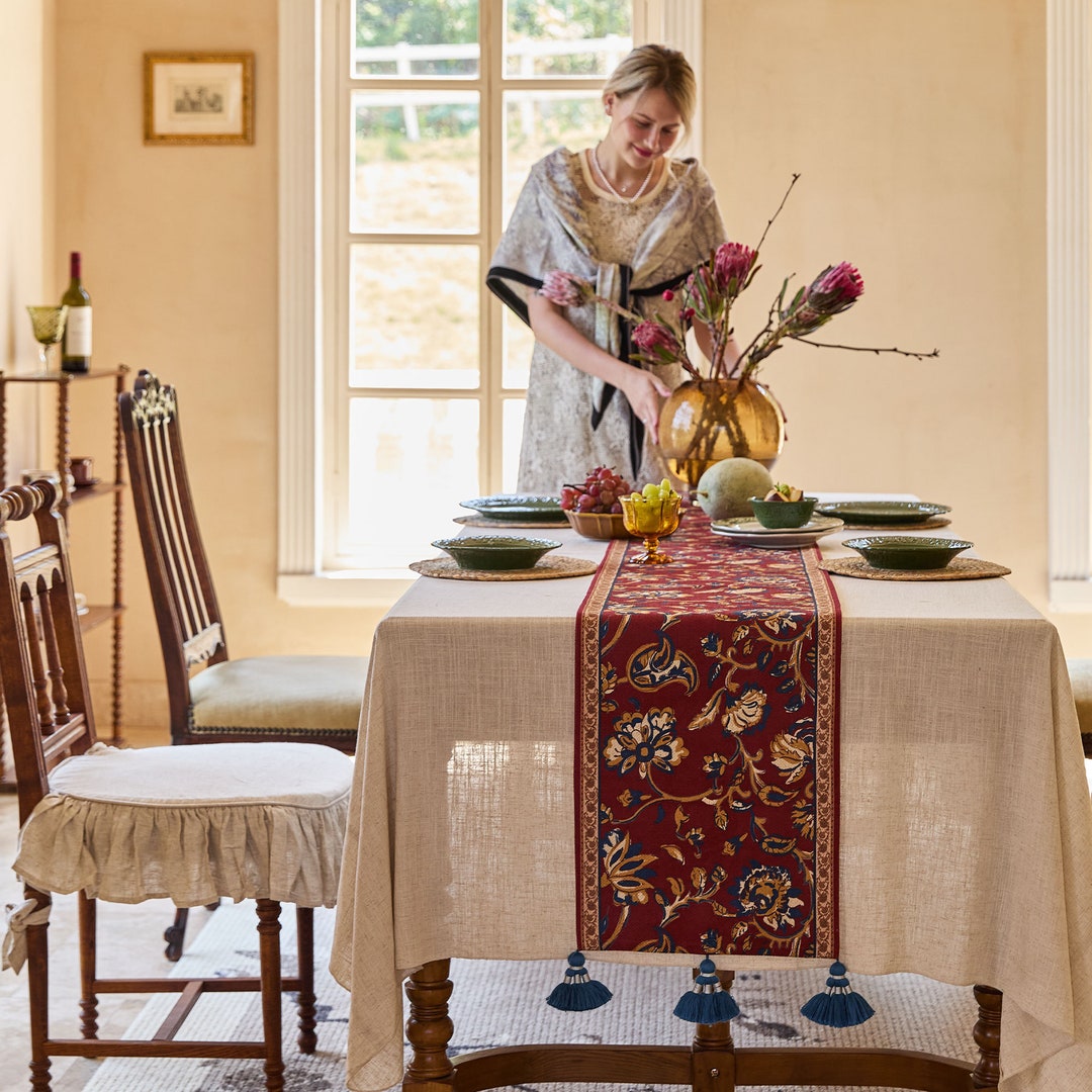 Exquisite Chenille Table Runner With Retro Floral Design and Graceful ...