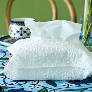 Embroidery White Lace Tissue Box Cover, Elegant Floral Rectangle Tissue ...