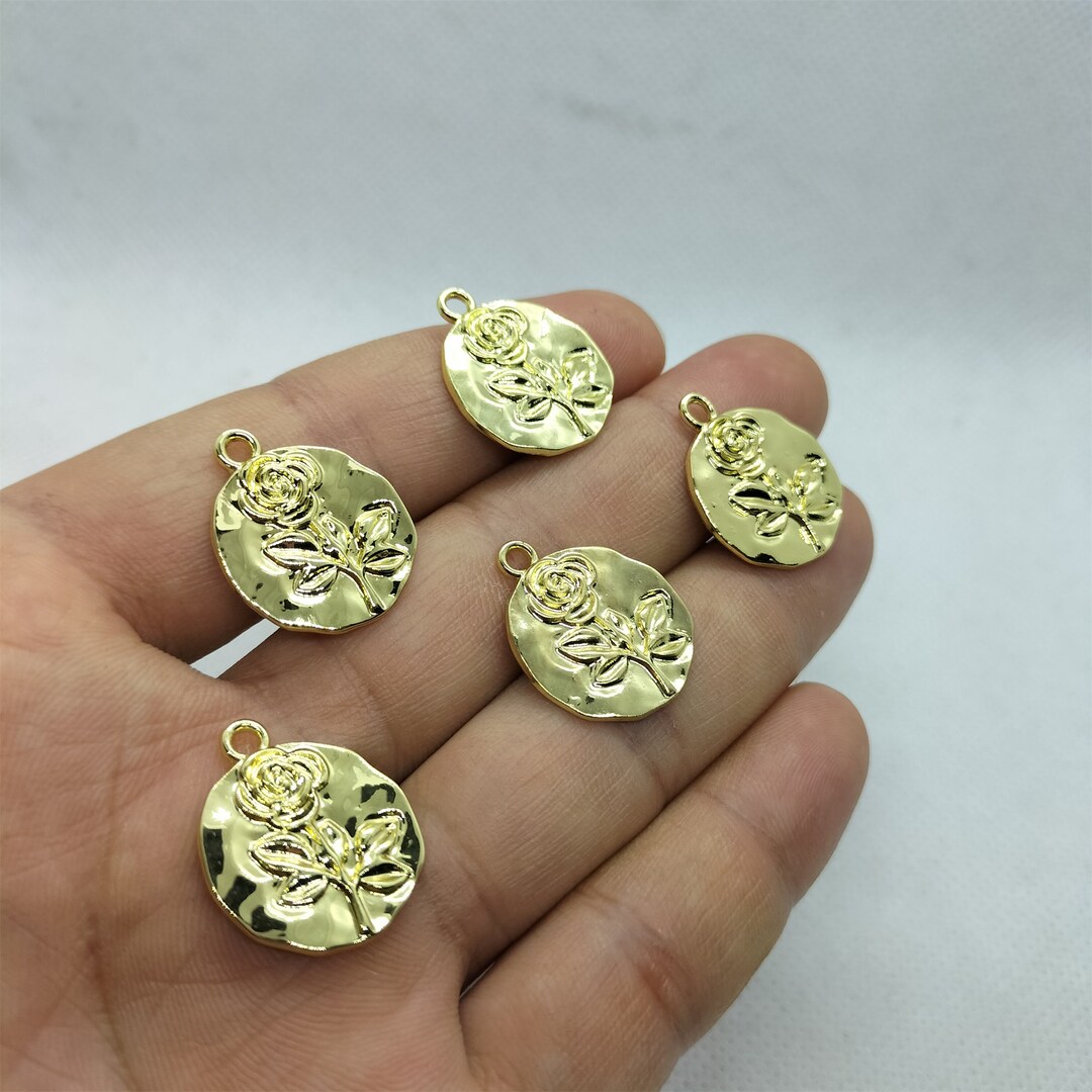 18*22mm Gold Disc Tag Charm Cartoon Rose Flower Charms Pendant for DIY ...