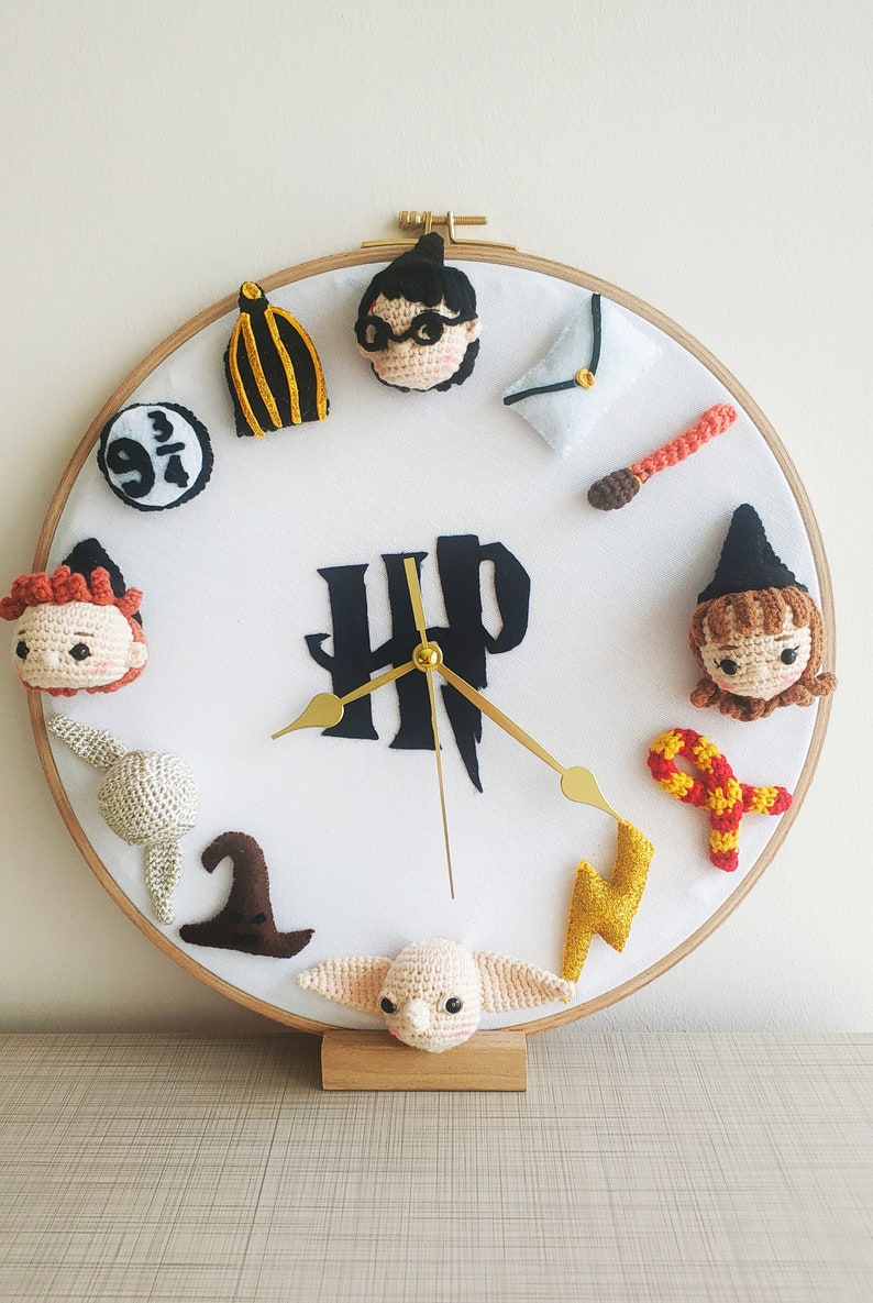 Harry Potter Wall Clock Amigurumi Clock Harry Potter Design Wizard ...
