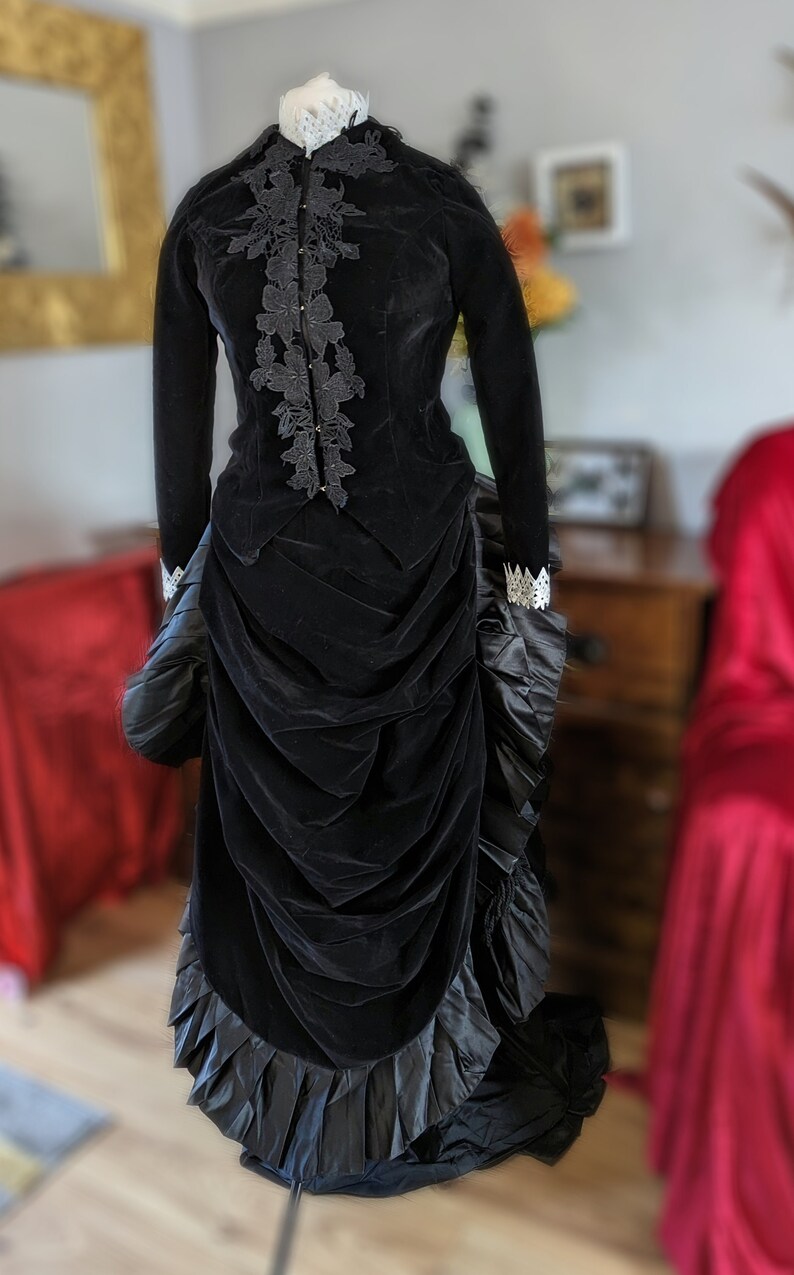 Black Velvet Victorian Gothic Dress Victorian Bustle Dress - Etsy