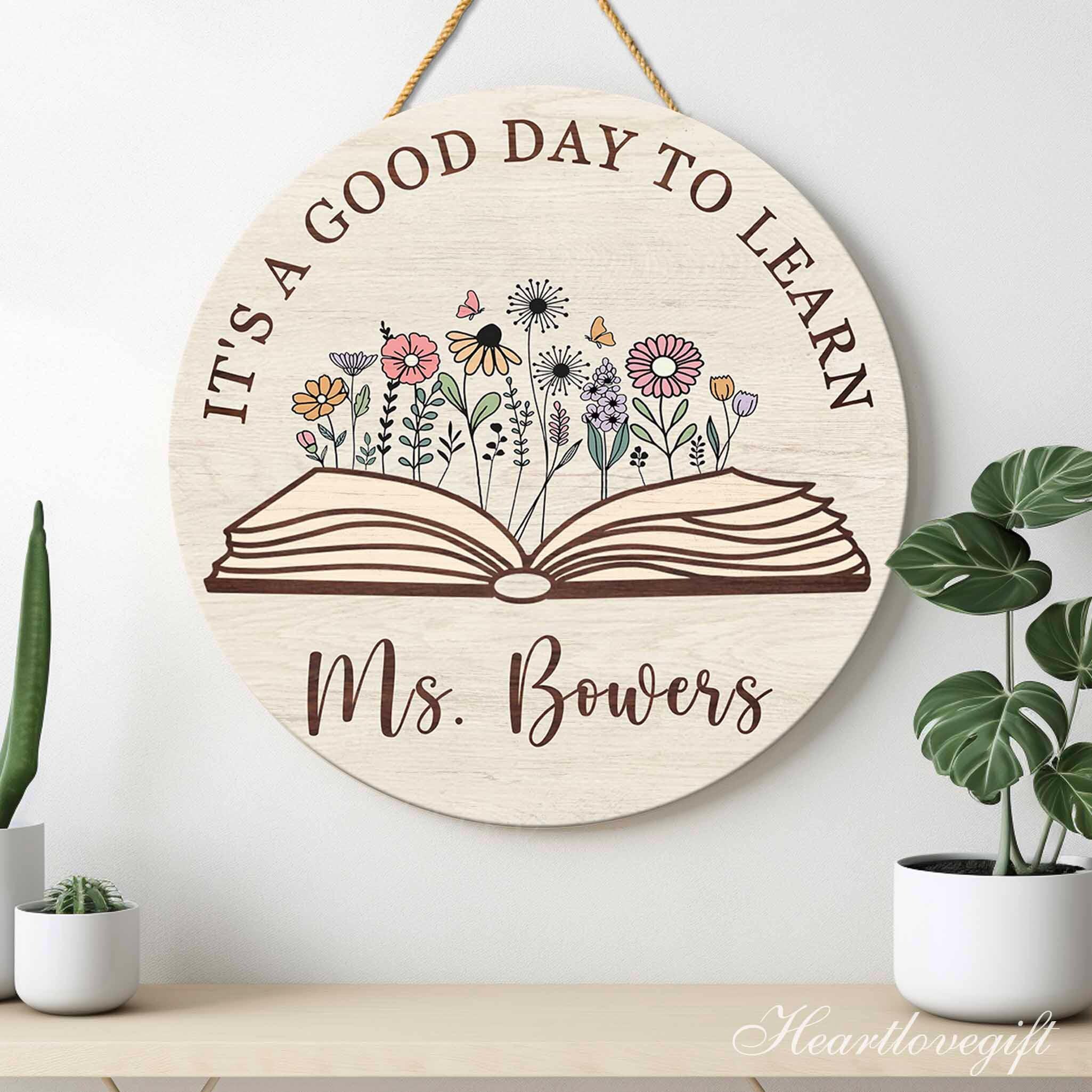 Personalized Reading Teacher Door Sign, Read Sign for Classroom, Gift ...