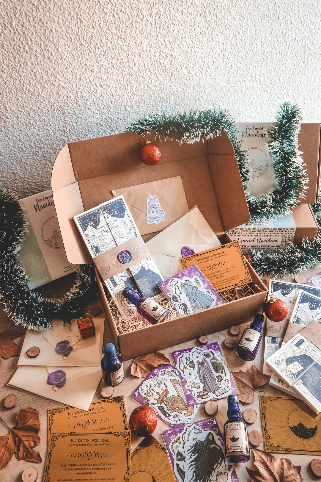 ACOTAR Christmas Special Box Fanart Product Made by Andrés Aguirre ...