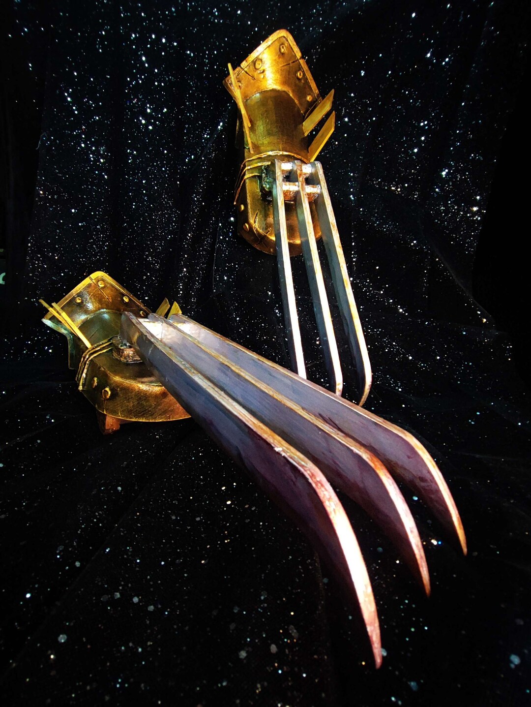 Made to Order Residentevil Garrador Gauntlet and Belt Props for Cosplay ...