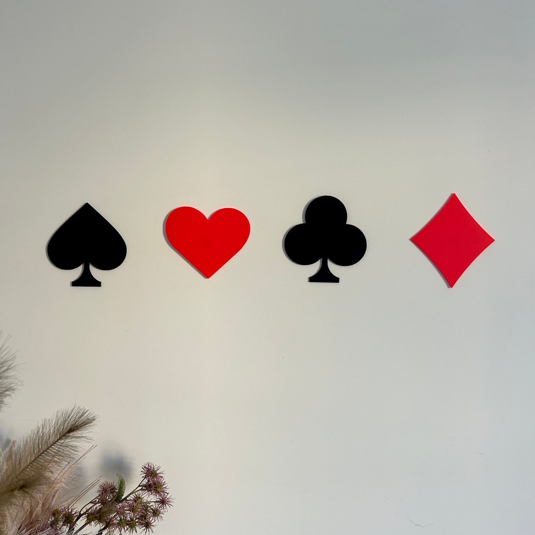 Décoration murale originale symboles jeu carte trèfle coeur pique ...