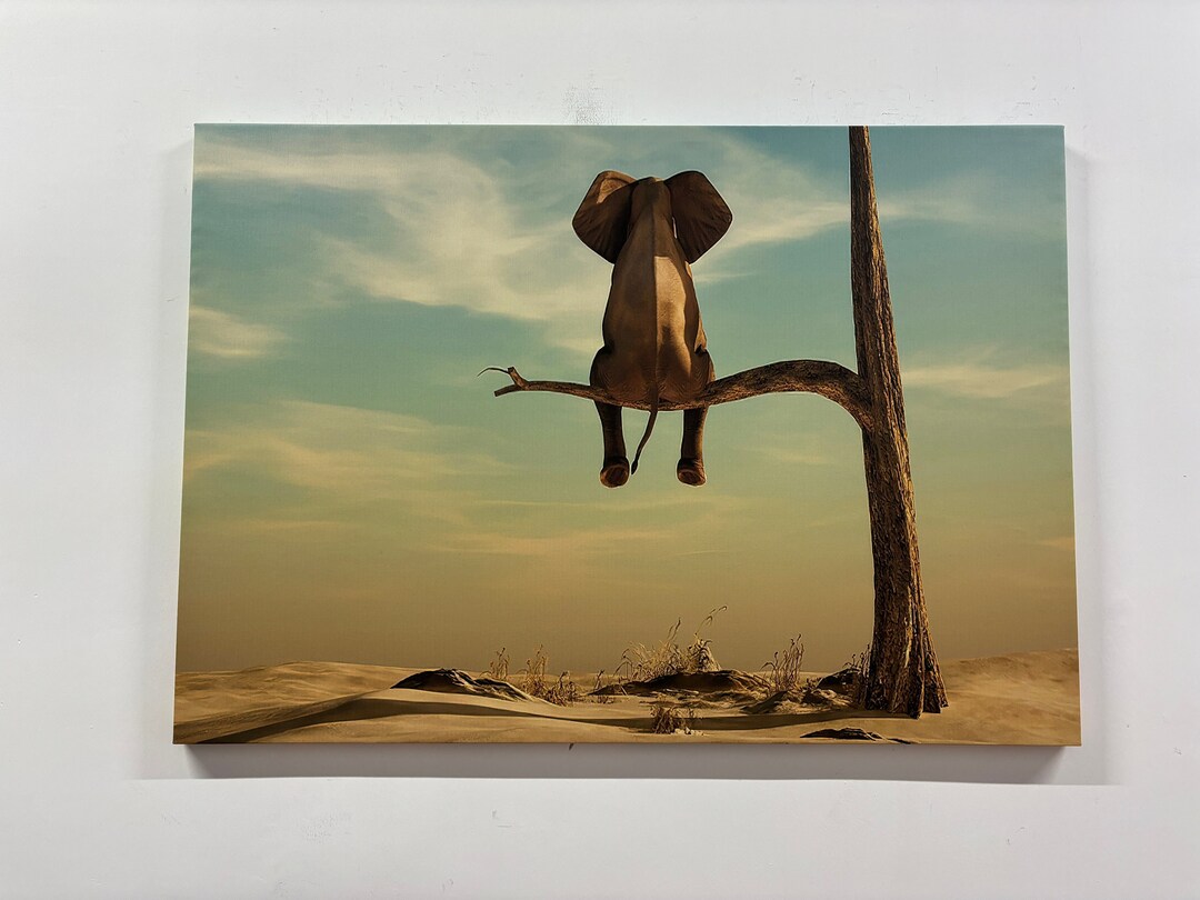 Elefante en surrealista, cartel del árbol del elefante, lienzo de arte ...