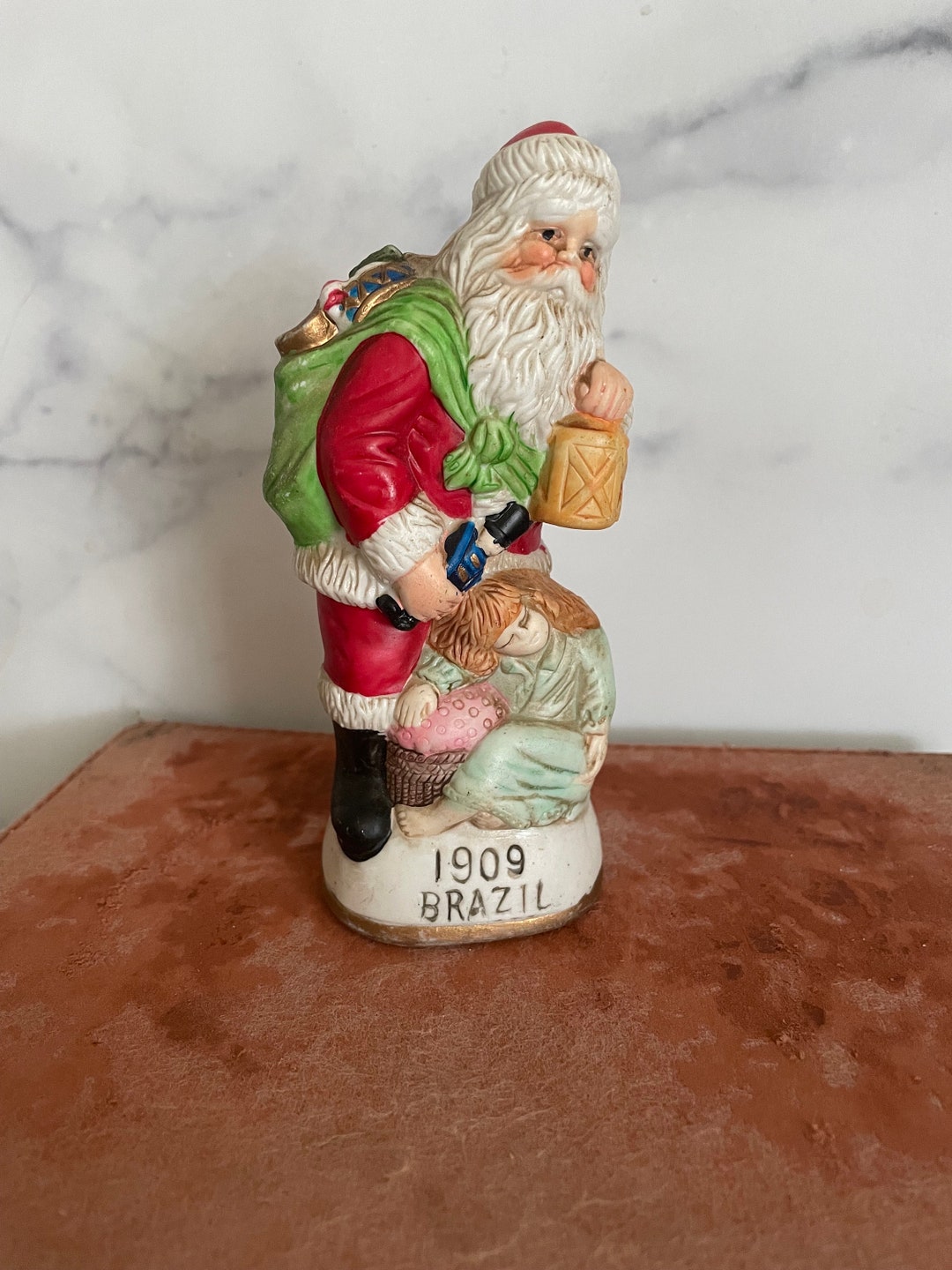 International Santa, Brazil Santa, Santa Around the World, Old World ...