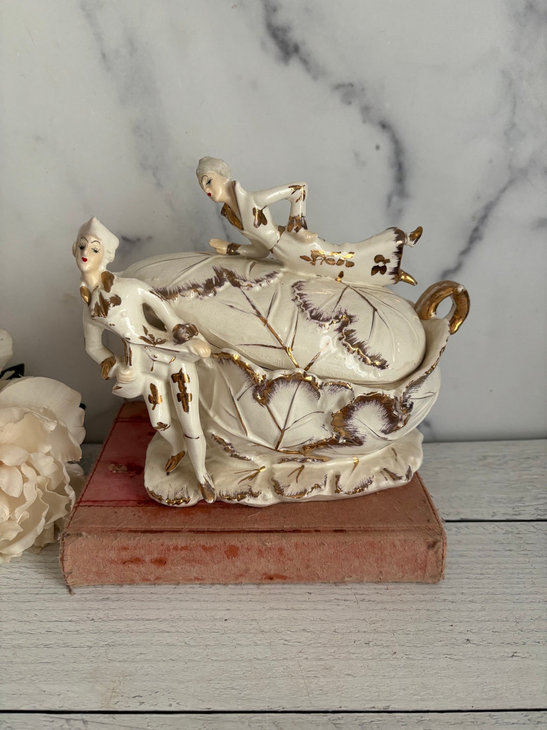 Royal Sealy Hollywood Regency Covered Dish, Victorian Candy Dish ...