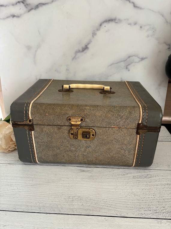 Vintage Train Case, Retro Luggage, Vintage Make Up Ca… - Gem