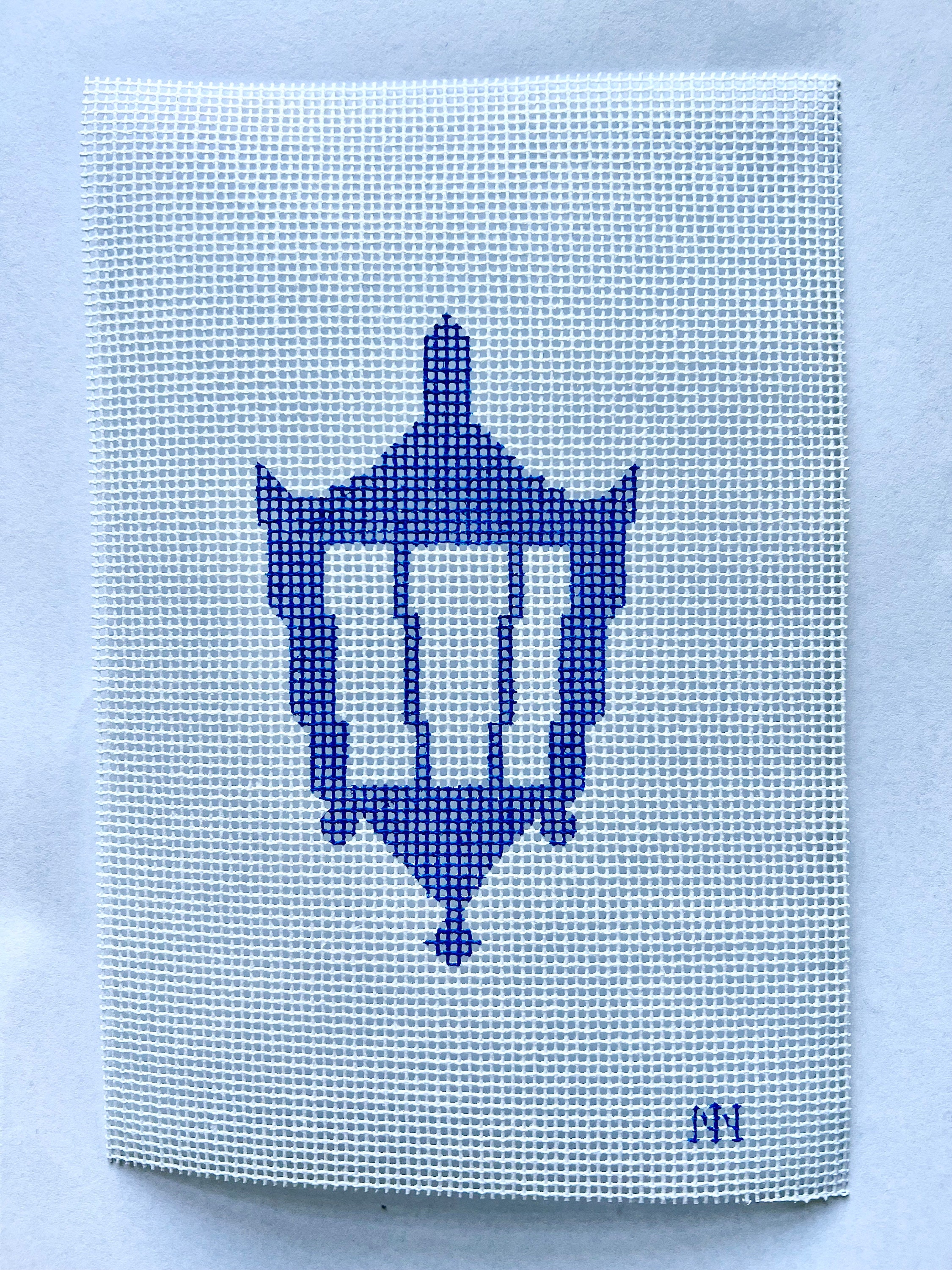 Custom Wellesley College Lamp Post Needlepoint Canvas - Etsy