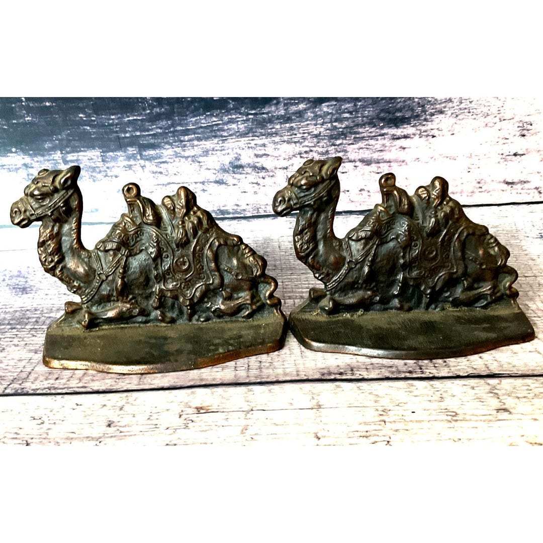 Vintage Cast Iron Camel Figurines Pair, 1928 Antique Decor, Middle ...