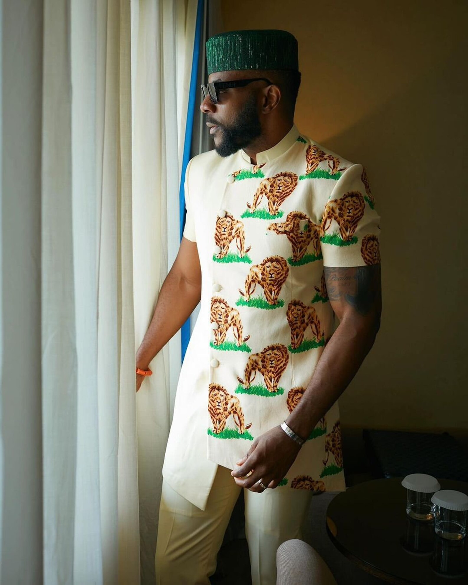 African Traditional Clothing With Lion Print, African Men's Kaftan/2 ...