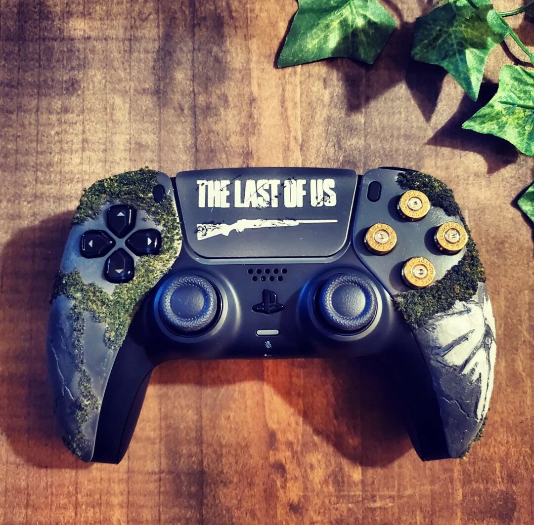 Custom Hand Carved, Gaming, PS5 Controller,the Last of Us, Custom ...