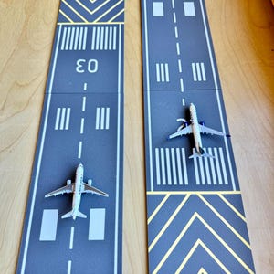 Customizable 3D Printed Runway for Herpa and Gemini Planes - Etsy