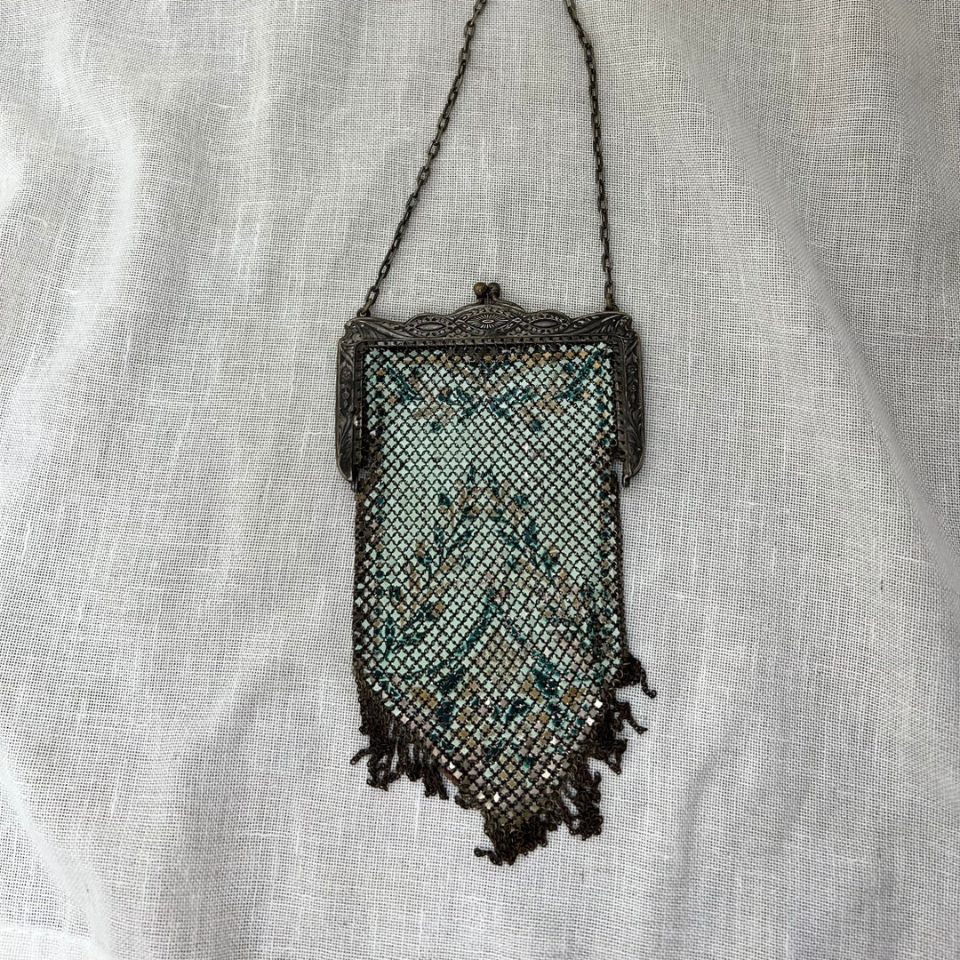 1920s Antique/ Vintage Art Deco Mandalian Enamel Mesh Metal Flapper ...