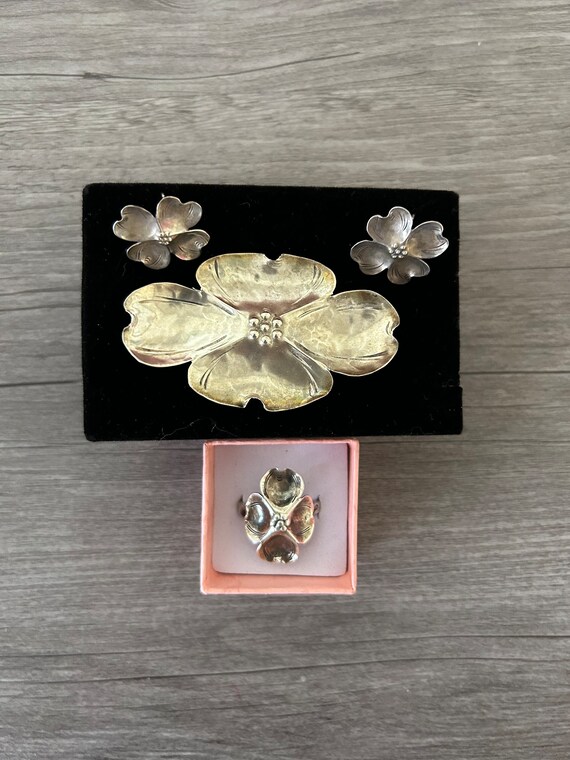 Beautiful vintage stuart nye - Gem