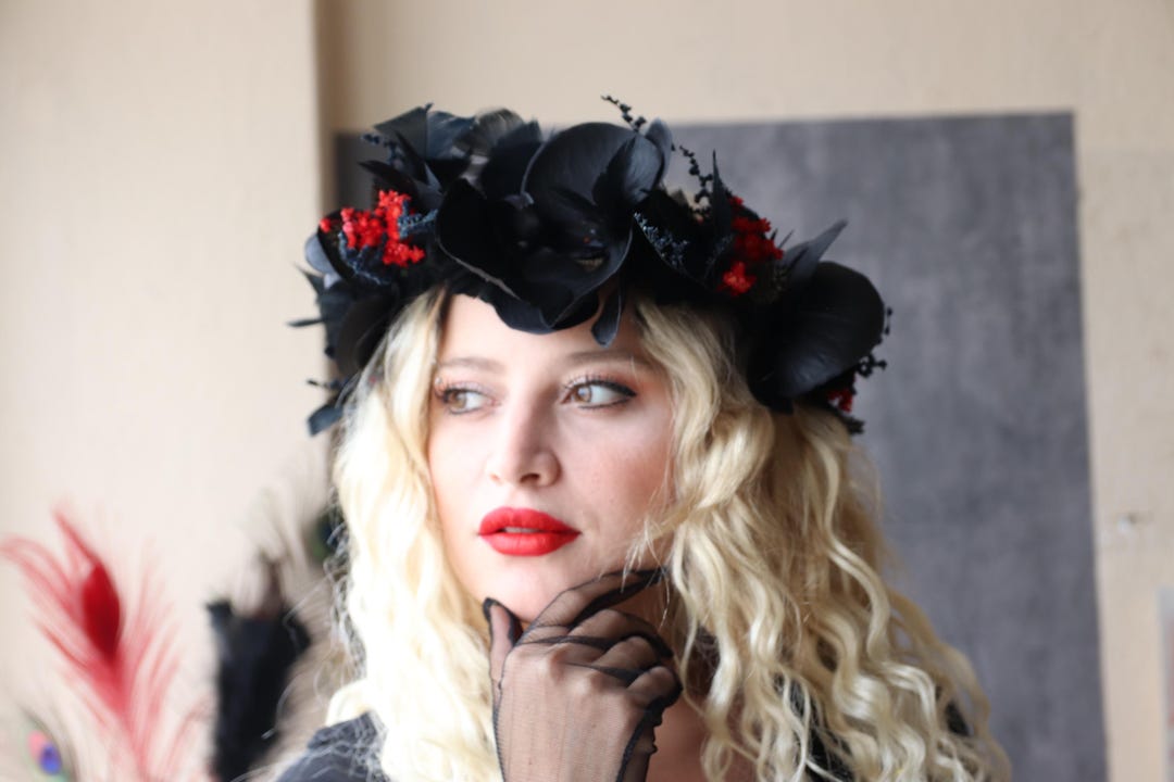 Gothic Black Flower Crown: Halloween Witch Vampire Headpiece - Etsy