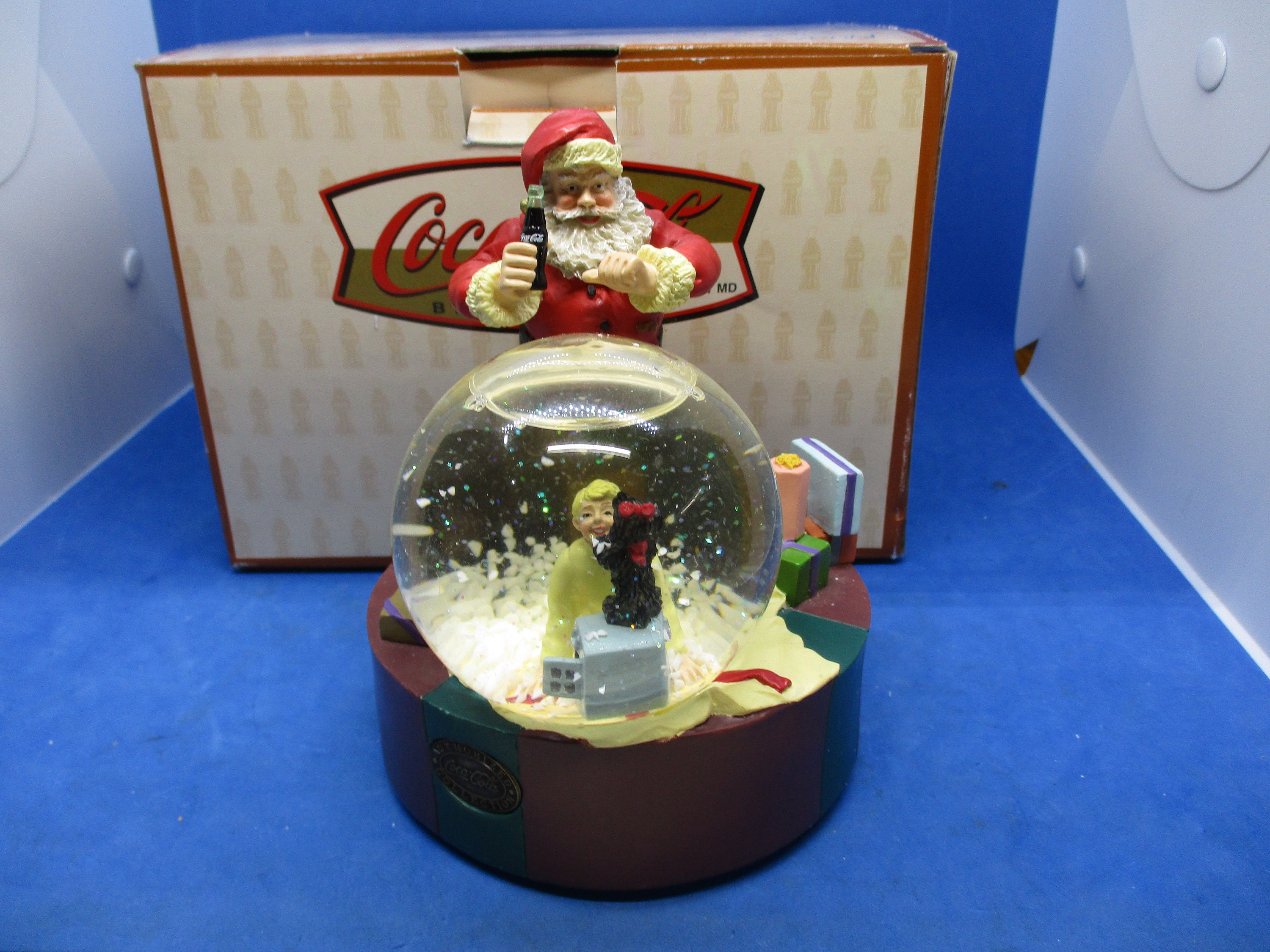 Coca-cola Snow Globe With Box Great Condition 2000 - Etsy