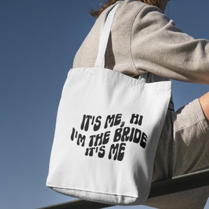 Bride Shirt - I'm the Bride, It's Me SVG - Etsy