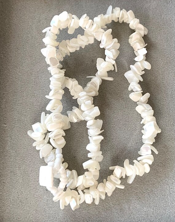 Handmade Hawaiian Ivory Puka Sea Shell Necklace - Gem