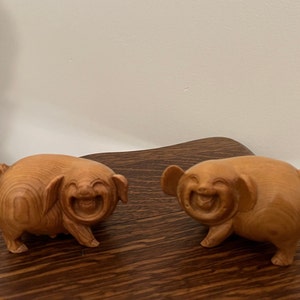 Set of 2 Carved Wood Pig Figurines, Sealed & Polished - Etsy